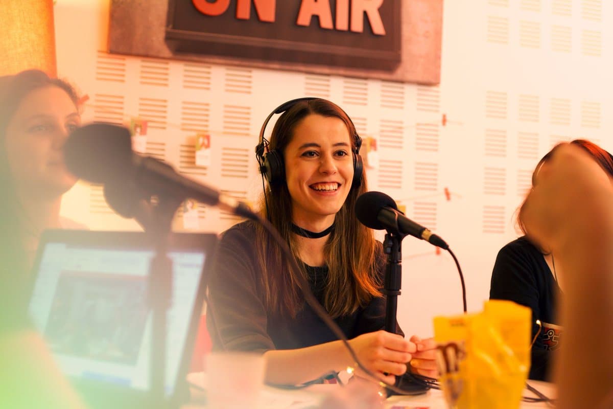 Angle Droit : biographie de Florence, streameuse Twitch - Gazette Debout Angle Droit : biographie de Florence, streameuse Twitch - Gazette Debout